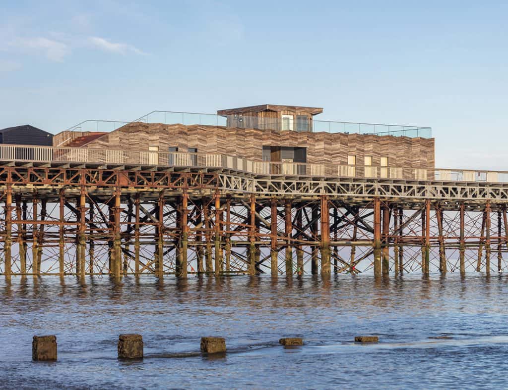 Hastings Pier - Beaming